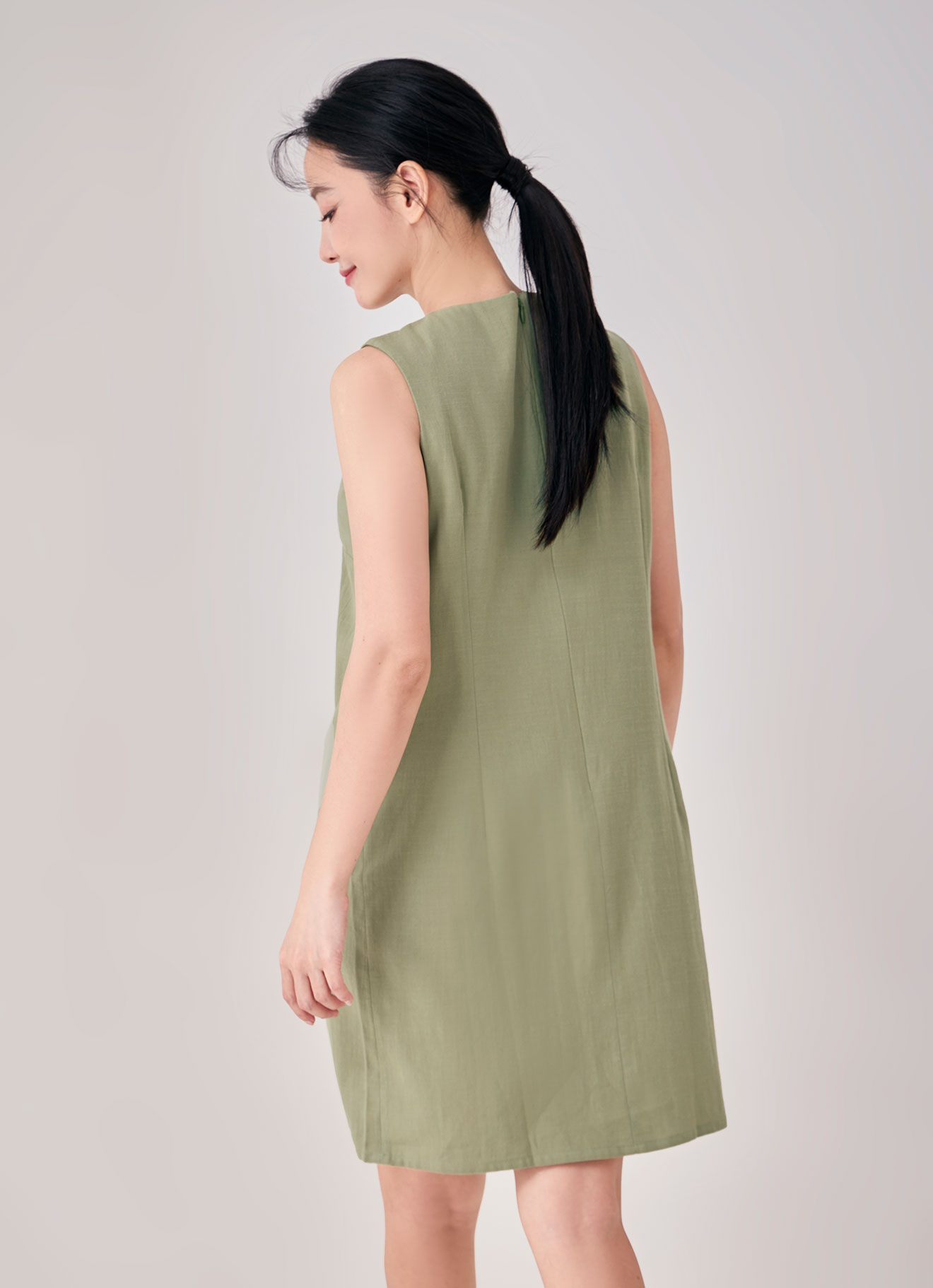 Sleeveless Dress | Escort