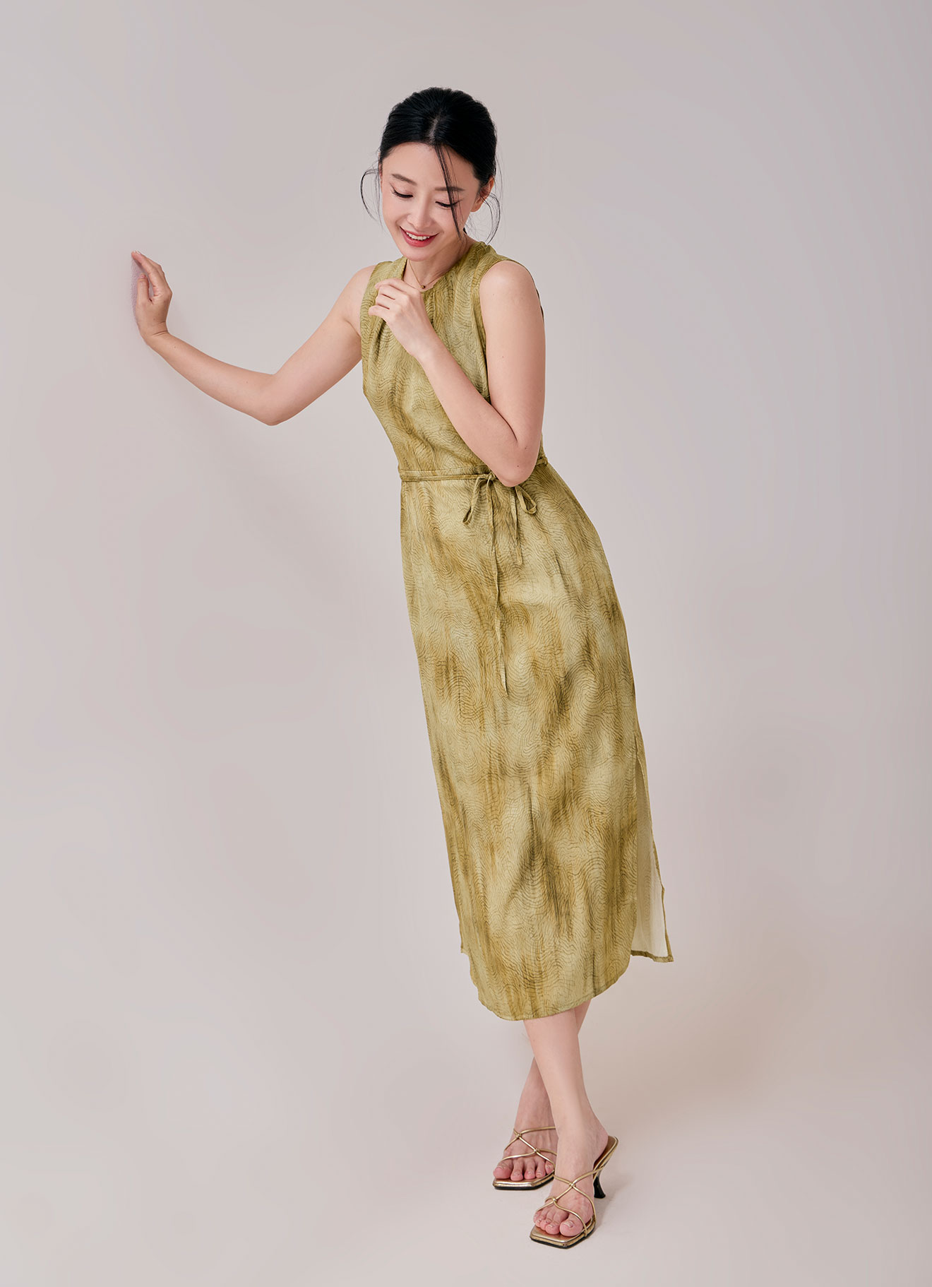 Sleeveless Dress | Escort